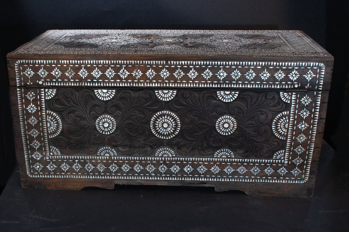 Philippine Inlaid Mother of Pearl Chest from Mindanao – Singkiang